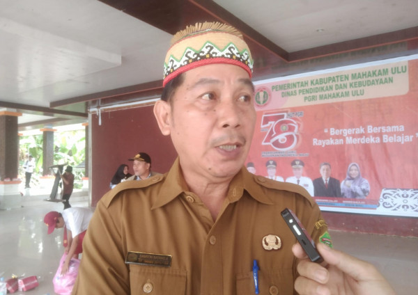 Disdikbud Mahulu Salurkan Beasiswa Stimulan Rp3,1 Miliar kepada 436 ...