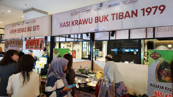 Tjap Legende di Mal Pentacity Mal, Kuliner Legendaris Menyasar Gen Z ...