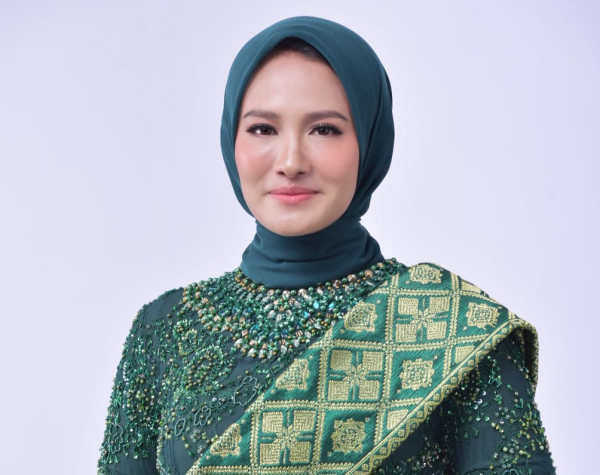 Kiprah Ketua PKK Paser Sinta Rosma Yenti, Mantan Pramugari yang Ingin Berbuat untuk Rakyat Lewat ...