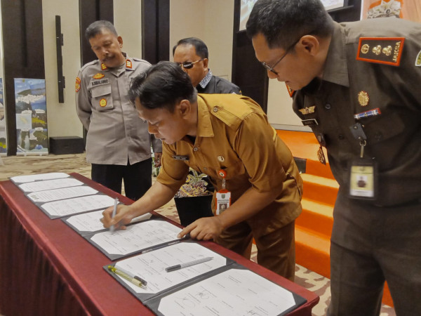 Tandatangani Kesepakatan Bersama, Pemkab Berau Percepat Pembangunan ...